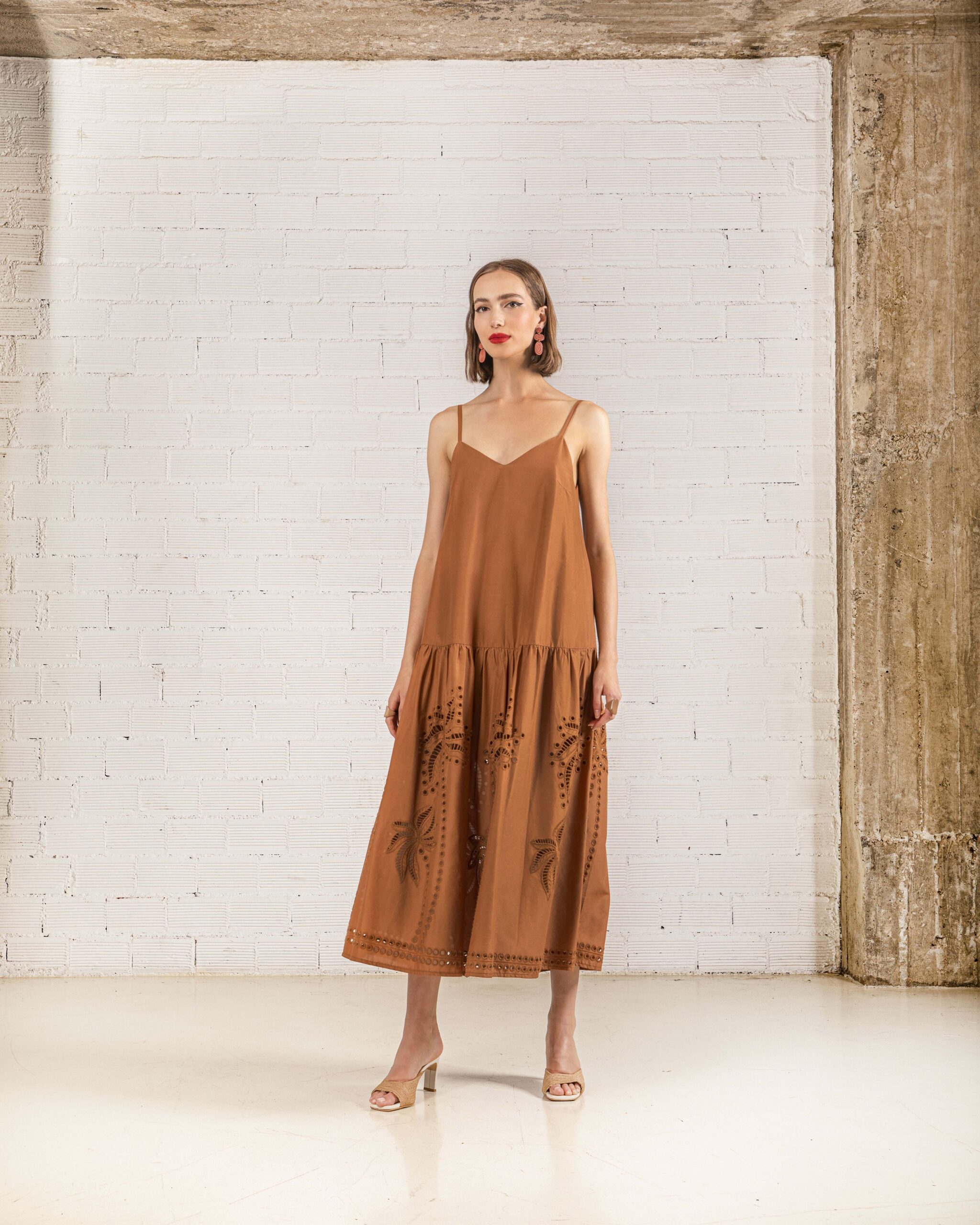 Broderie midi dress - Moutaki - Brouska