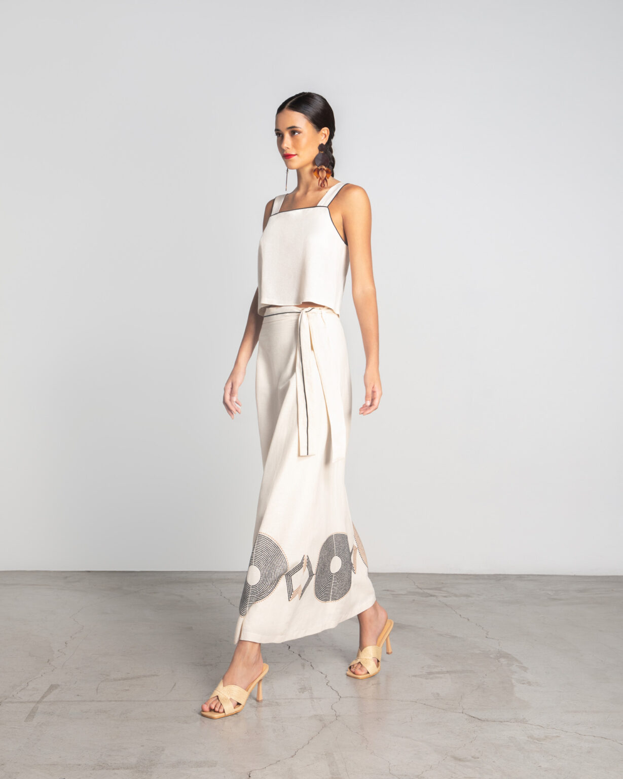 Brouska is a shopping experience - Official Online Shop